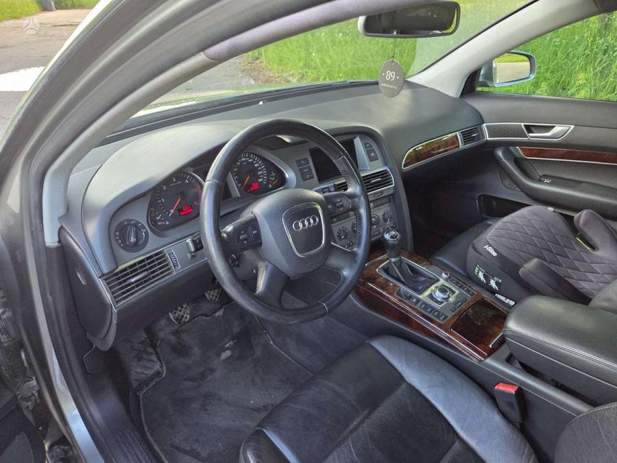 Grey Audi A6 2006 in Vilnius, with an engine capacity of 1.97 L and mileage of 320 thousand km for 3350 €, photo 10 on AUTOMOTO.COM.LV