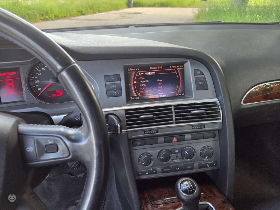 Grey Audi A6 2006 in Vilnius, with an engine capacity of 1.97 L and mileage of 320 thousand km for 3350 €, photo 17 on AUTOMOTO.COM.LV