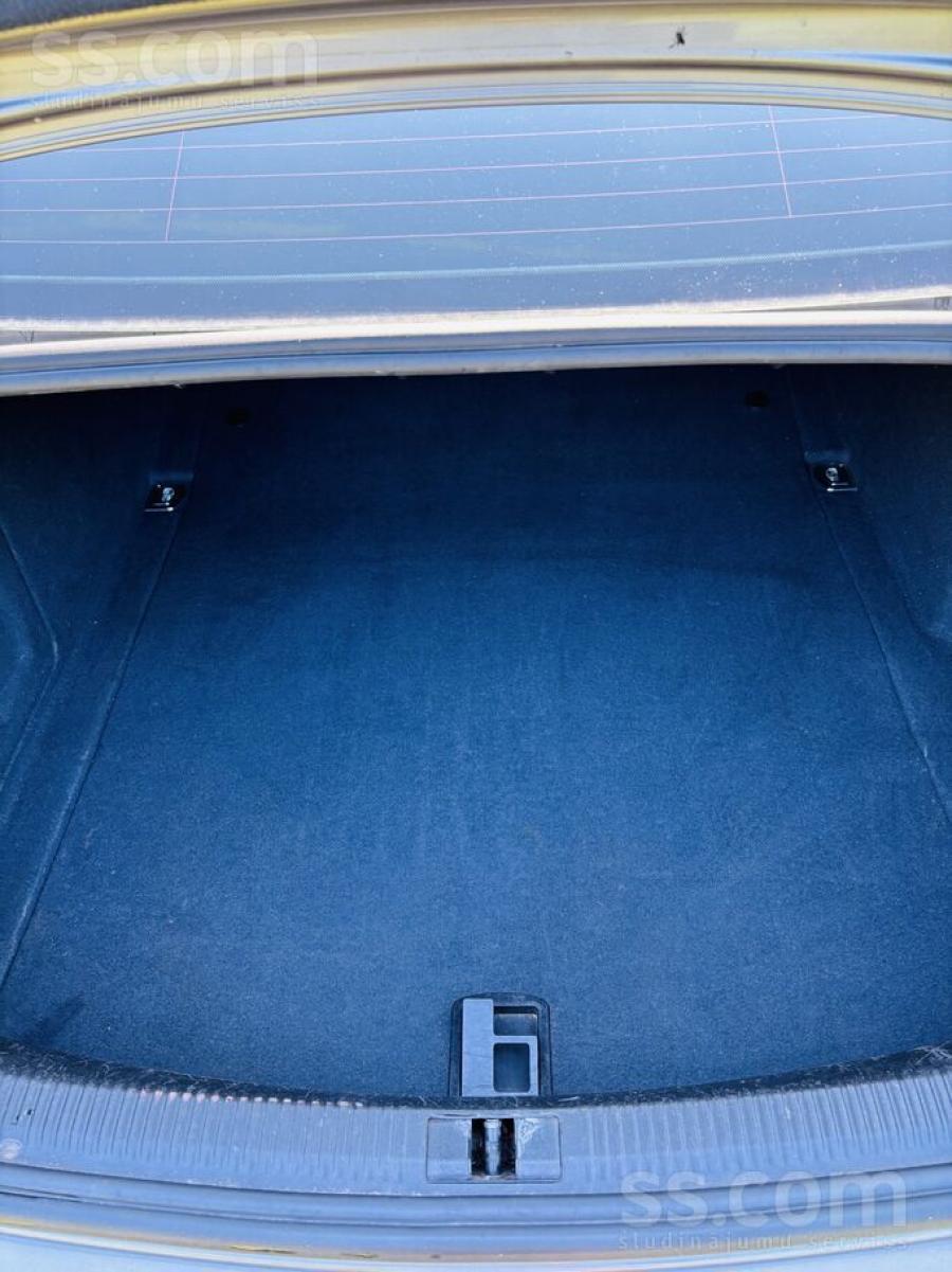 Grey Audi A6 2006 in Liepaja, with an engine capacity of 2.00 L and mileage of 379 thousand km for 2700 €, photo 8 on AUTOMOTO.COM.LV
