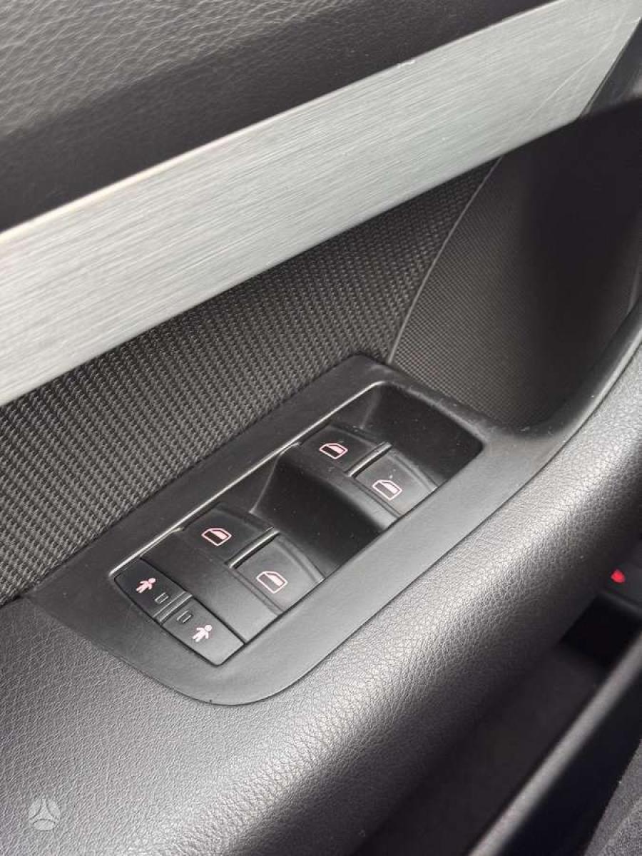 Grey Audi A6 2006 in Vilnius, with an engine capacity of 2.97 L and mileage of 408 thousand km for 3400 €, photo 13 on AUTOMOTO.COM.LV