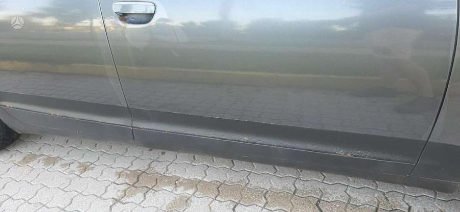 Grey Audi A6 2006 in Vilnius, with an engine capacity of 2.97 L and mileage of 456 thousand km for 1400 €, photo 11 on AUTOMOTO.COM.LV
