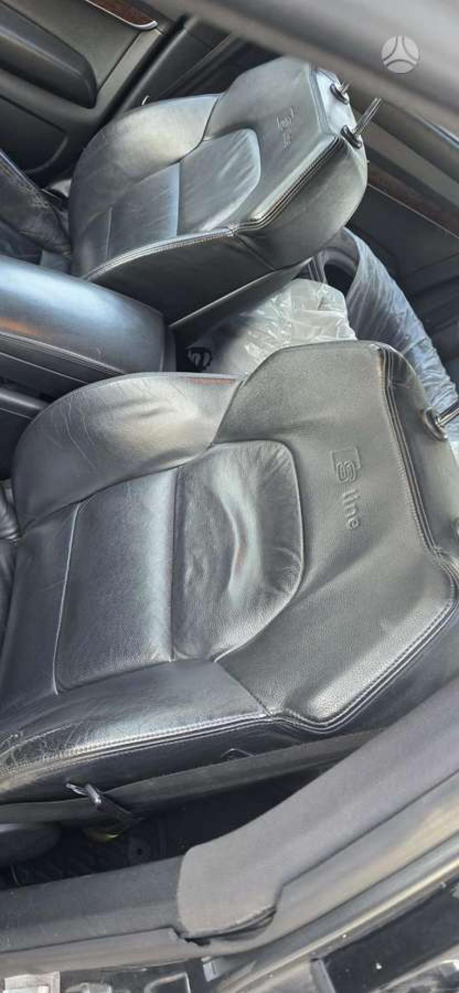 Grey Audi A6 2006 in Vilnius, with an engine capacity of 2.97 L and mileage of 456 thousand km for 1400 €, photo 16 on AUTOMOTO.COM.LV