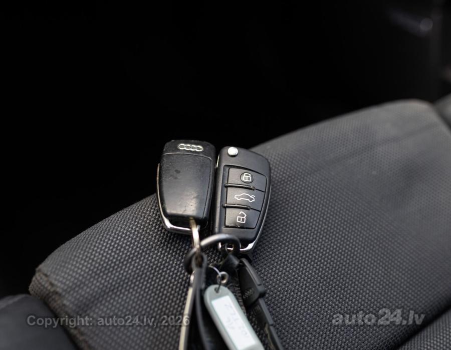 Pelēks Audi A6 2006 Tallina, ar dzinēja tilpumu 3.00 L un nobraukumu 354 tūkst. km par 2999 €, foto 17 vietnē AUTOMOTO.COM.LV