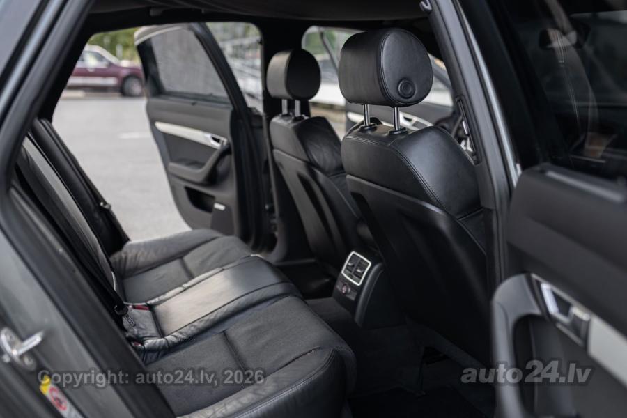 Pelēks Audi A6 2006 Tallina, ar dzinēja tilpumu 3.00 L un nobraukumu 354 tūkst. km par 2999 €, foto 18 vietnē AUTOMOTO.COM.LV
