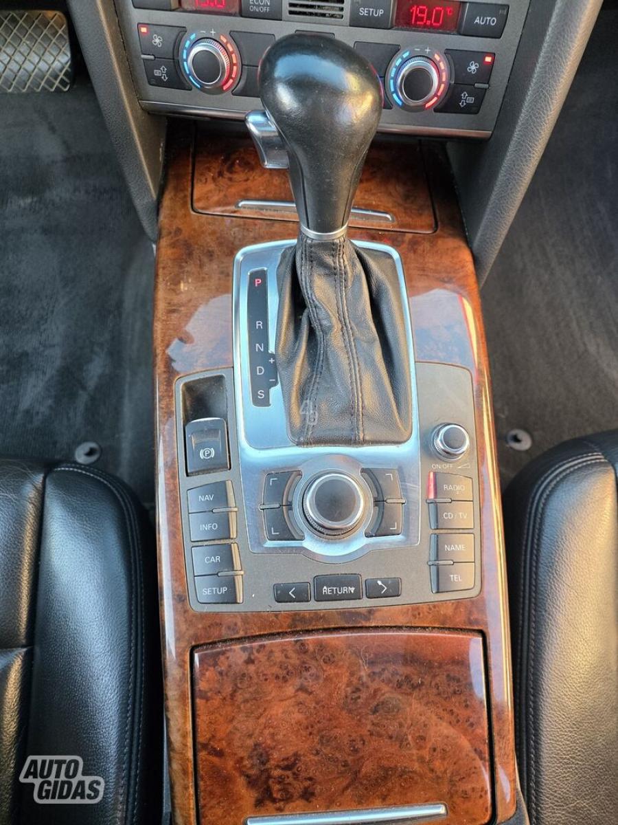 Pelēks Audi A6 2006 Viļņa, ar dzinēja tilpumu 3.00 L un nobraukumu 210 tūkst. km par 3300 €, foto 18 vietnē AUTOMOTO.COM.LV