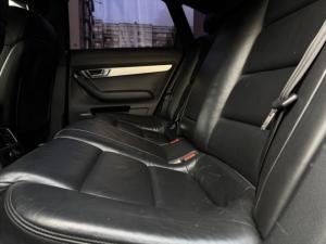 Pelēks Audi A6 2007 Rīga, ar dzinēja tilpumu 3.00 L un nobraukumu 385 tūkst. km par 4490 €, foto 12 vietnē AUTOMOTO.COM.LV