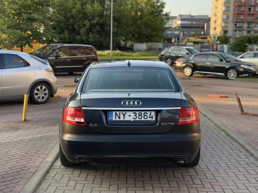 Grey Audi A6 2007 in Riga, with an engine capacity of 3.00 L and mileage of 308 thousand km for 4990 €, photo 5 on AUTOMOTO.COM.LV
