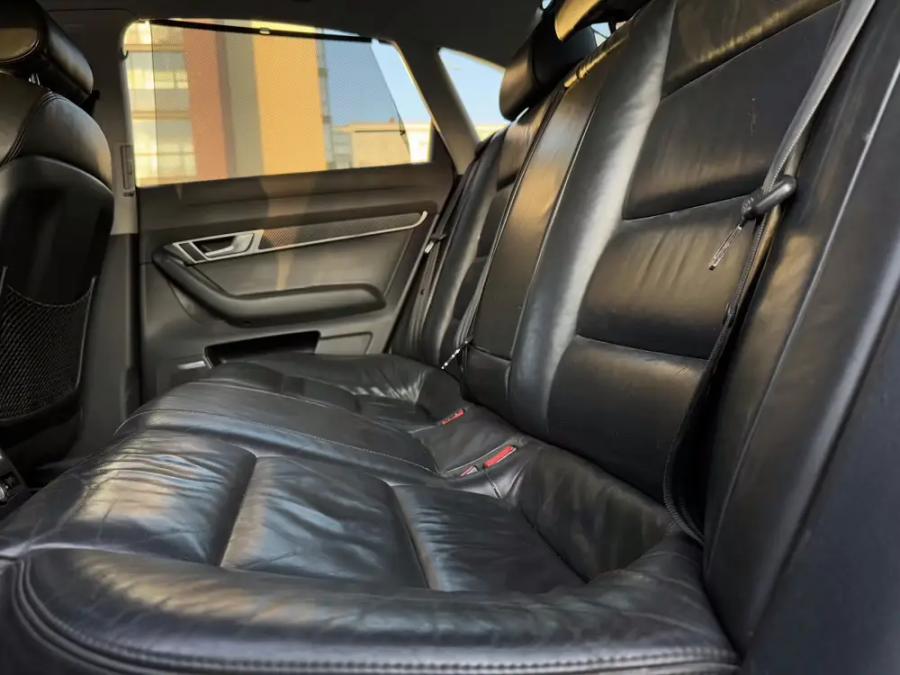 Grey Audi A6 2007 in Riga, with an engine capacity of 3.00 L and mileage of 308 thousand km for 4990 €, photo 10 on AUTOMOTO.COM.LV