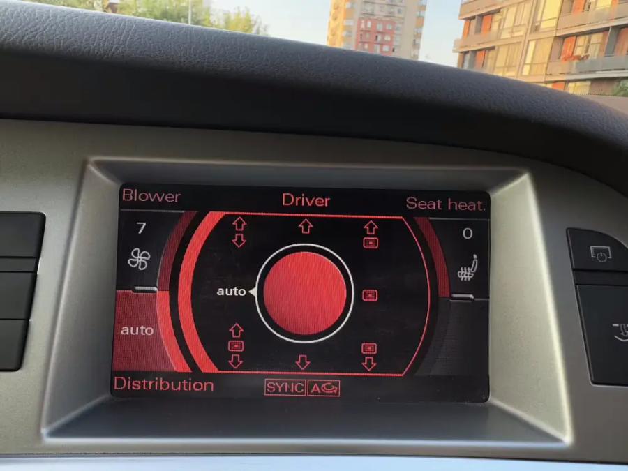 Grey Audi A6 2007 in Riga, with an engine capacity of 3.00 L and mileage of 308 thousand km for 4990 €, photo 16 on AUTOMOTO.COM.LV