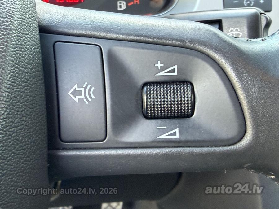 Grey Audi A6 2007 in Tallinn, with an engine capacity of 3.00 L and mileage of 195 thousand km for 4950 €, photo 24 on AUTOMOTO.COM.LV