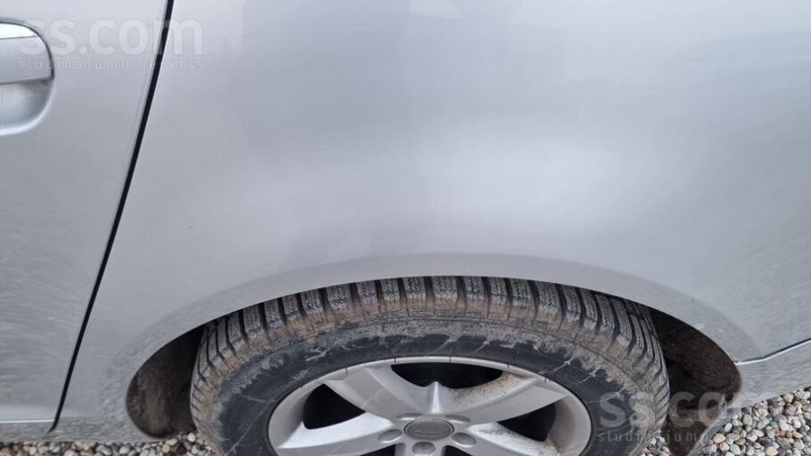 Grey Audi A6 2007 in Cesis, with an engine capacity of 2.70 L and mileage of 356 thousand km for 2400 €, photo 14 on AUTOMOTO.COM.LV