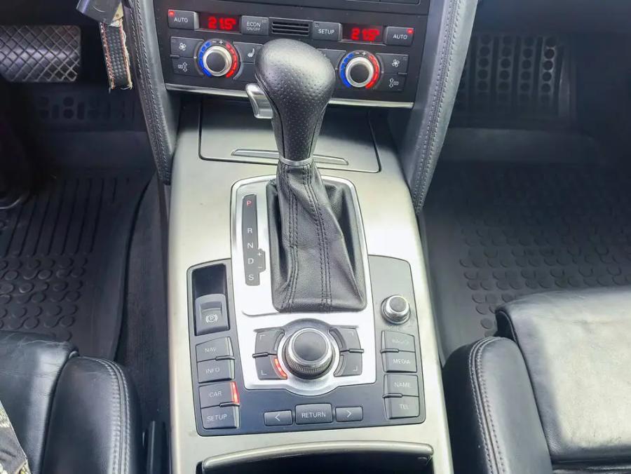 Grey Audi A6 2007 in Riga, with an engine capacity of 3.00 L and mileage of 294 thousand km for 4350 €, photo 25 on AUTOMOTO.COM.LV