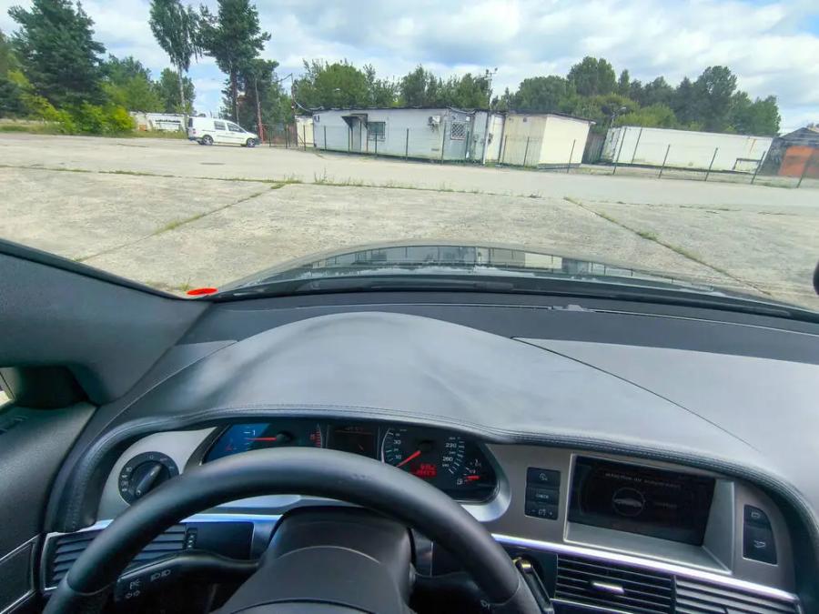 Grey Audi A6 2007 in Riga, with an engine capacity of 3.00 L and mileage of 294 thousand km for 4350 €, photo 34 on AUTOMOTO.COM.LV