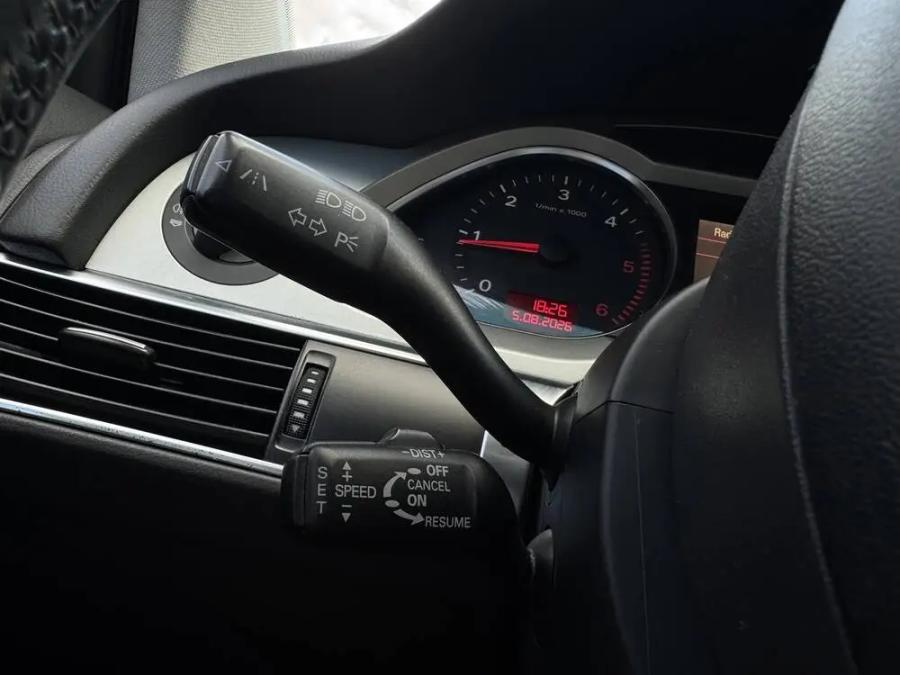 Grey Audi A6 2007 in Riga, with an engine capacity of 3.00 L and mileage of 297 thousand km for 3390 €, photo 30 on AUTOMOTO.COM.LV