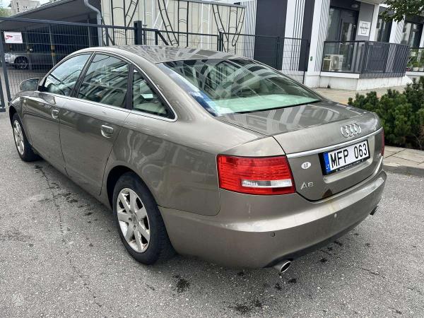Audi A6 2007 in Vilnius on AUTOMOTO.COM.LV Grey Audi A6 2007 in Vilnius, with an engine capacity of 2.40 L and mileage of 500 thousand km for 1800 €, photo 4 on AUTOMOTO.COM.LV