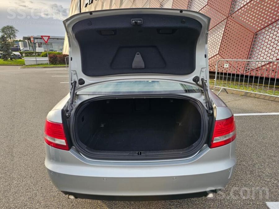 Grey Audi A6 2008 in Riga, with an engine capacity of 2.70 L and mileage of 352 thousand km for 3450 €, photo 8 on AUTOMOTO.COM.LV