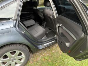 Pelēks Audi A6 2008 Rīga, ar dzinēja tilpumu 2.00 L un nobraukumu 250 tūkst. km par 2650 €, foto 10 vietnē AUTOMOTO.COM.LV