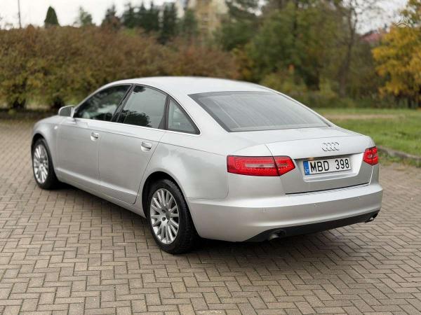 Grey Audi A6 2008 in Vilnius, with an engine capacity of 3.00 L and mileage of 297 thousand km for 3300 €, photo 6 on AUTOMOTO.COM.LV