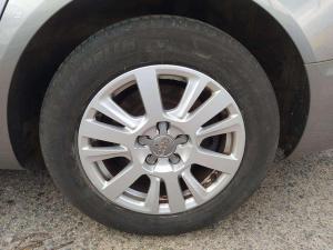Pelēks Audi A6 2009 Panevēža, ar dzinēja tilpumu 1.97 L un nobraukumu 246 tūkst. km par 4800 €, foto 27 vietnē AUTOMOTO.COM.LV