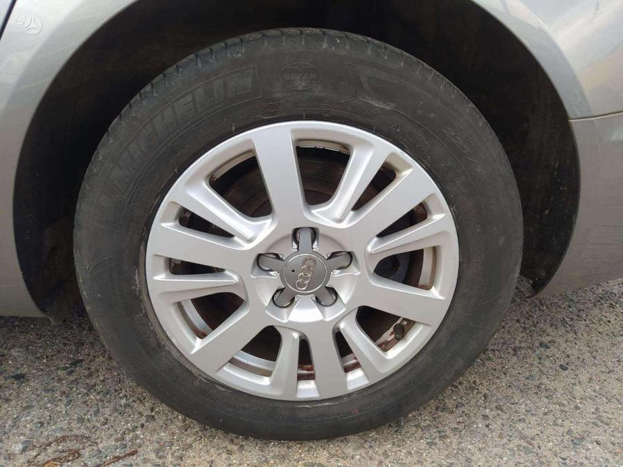 Pelēks Audi A6 2009 Panevēža, ar dzinēja tilpumu 1.97 L un nobraukumu 246 tūkst. km par 4800 €, foto 27 vietnē AUTOMOTO.COM.LV