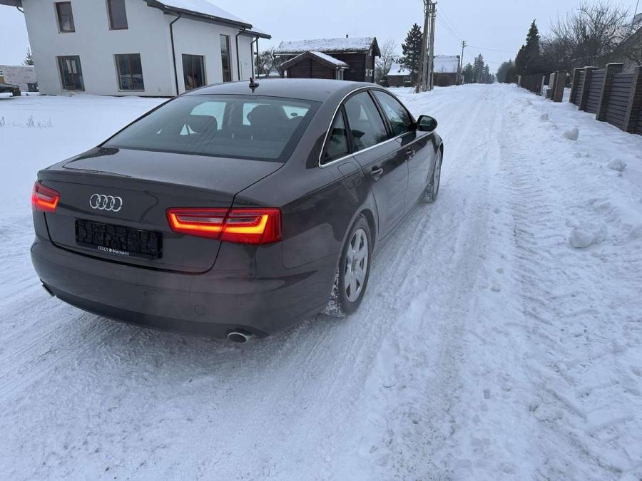 Pelēks Audi A6 2011 Marijampole, ar dzinēja tilpumu 2.97 L un nobraukumu 302 tūkst. km par 7500 €, foto 4 vietnē AUTOMOTO.COM.LV