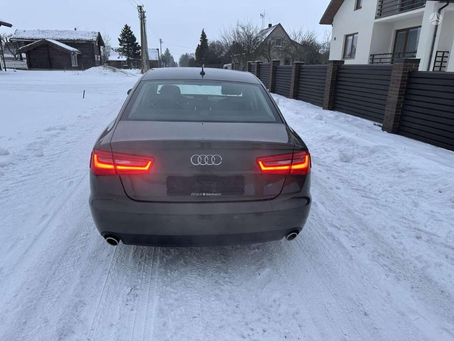 Pelēks Audi A6 2011 Marijampole, ar dzinēja tilpumu 2.97 L un nobraukumu 302 tūkst. km par 7500 €, foto 5 vietnē AUTOMOTO.COM.LV