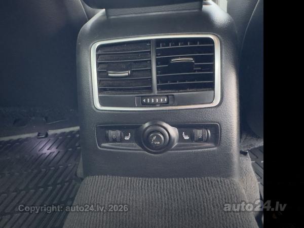 Grey Audi A6 2011 in Tallinn, with an engine capacity of 3.00 L and mileage of 405 thousand km for 7600 €, photo 7 on AUTOMOTO.COM.LV
