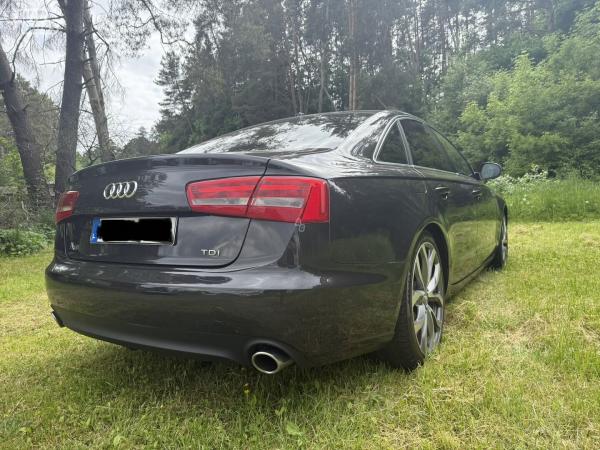 Grey Audi A6 2011 in Vilnius, with an engine capacity of 3.00 L and mileage of 330 thousand km for 9500 €, photo 4 on AUTOMOTO.COM.LV