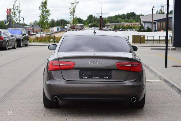 Grey Audi A6 2011 in Vilnius, with an engine capacity of 2.97 L and mileage of 302 thousand km for 9900 €, photo 5 on AUTOMOTO.COM.LV