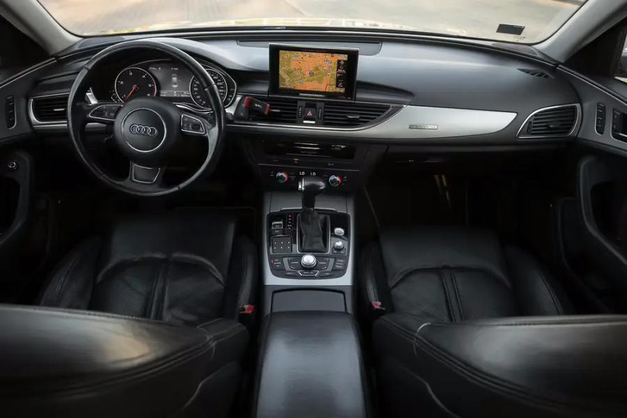 Pelēks Audi A6 2011 Jelgava, ar dzinēja tilpumu 3.00 L un nobraukumu 394 tūkst. km par 7500 €, foto 9 vietnē AUTOMOTO.COM.LV