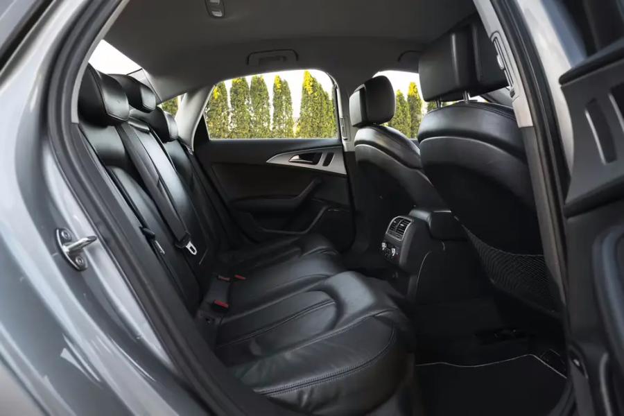 Pelēks Audi A6 2011 Jelgava, ar dzinēja tilpumu 3.00 L un nobraukumu 394 tūkst. km par 7500 €, foto 19 vietnē AUTOMOTO.COM.LV