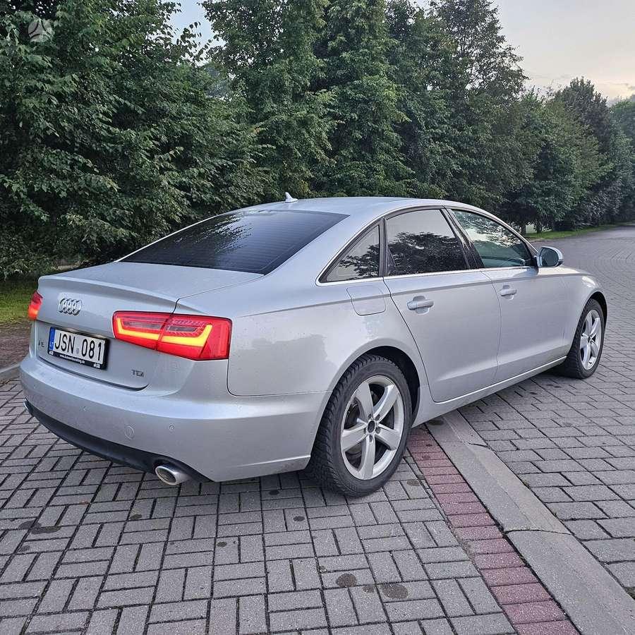 Grey Audi A6 2011 in Vilnius, with an engine capacity of 2.97 L and mileage of 327 thousand km for 7700 €, photo 7 on AUTOMOTO.COM.LV