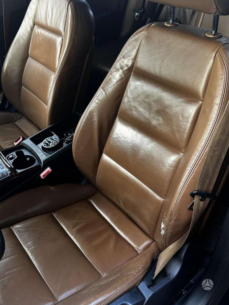 Grey Audi A6 2011 in Vilnius, with an engine capacity of 2.97 L and mileage of 404 thousand km for 5100 €, photo 18 on AUTOMOTO.COM.LV