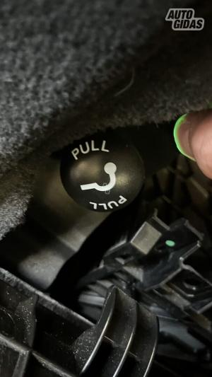Grey Audi A6 2011 in Vilnius, with an engine capacity of 3.00 L and mileage of 306 thousand km for 9500 €, photo 16 on AUTOMOTO.COM.LV