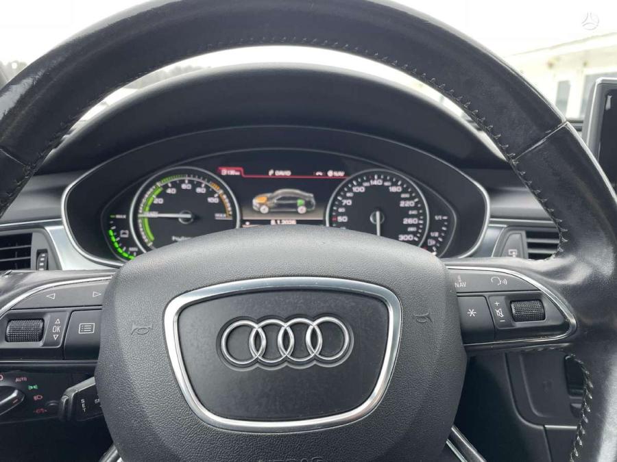 Pelēks Audi A6 2012 Viļņa, ar dzinēja tilpumu 1.98 L un nobraukumu 290 tūkst. km par 9250 €, foto 15 vietnē AUTOMOTO.COM.LV