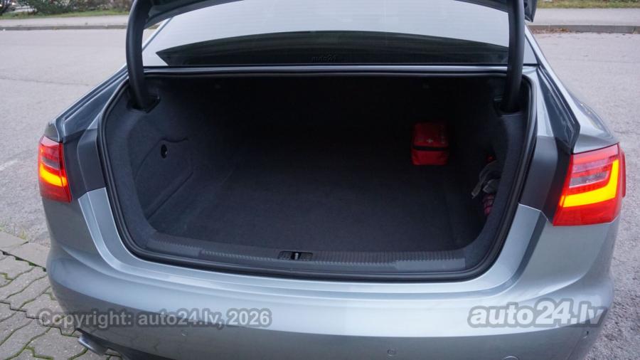 Grey Audi A6 2012 in Tallinn, with an engine capacity of 3.00 L and mileage of 303 thousand km for 10200 €, photo 12 on AUTOMOTO.COM.LV