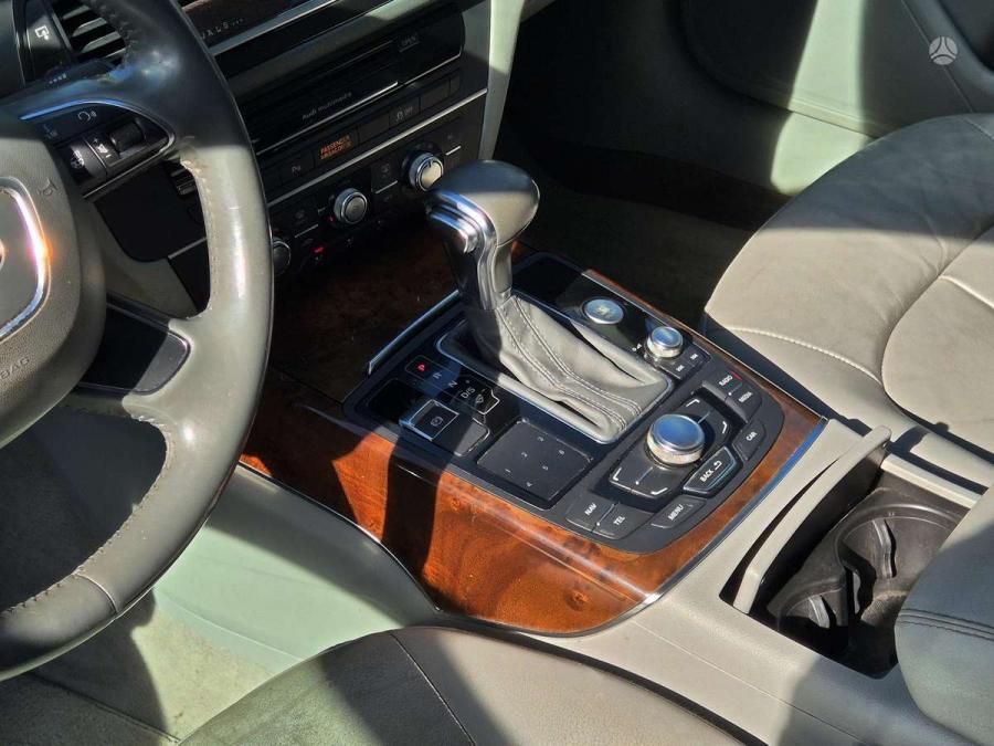 Grey Audi A6 2012 in Vilnius, with an engine capacity of 3.00 L and mileage of 378 thousand km for 5999 €, photo 20 on AUTOMOTO.COM.LV
