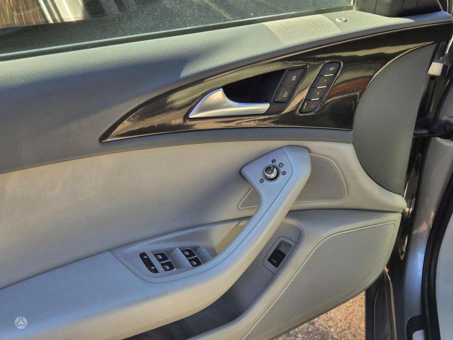 Grey Audi A6 2012 in Vilnius, with an engine capacity of 3.00 L and mileage of 378 thousand km for 5999 €, photo 22 on AUTOMOTO.COM.LV