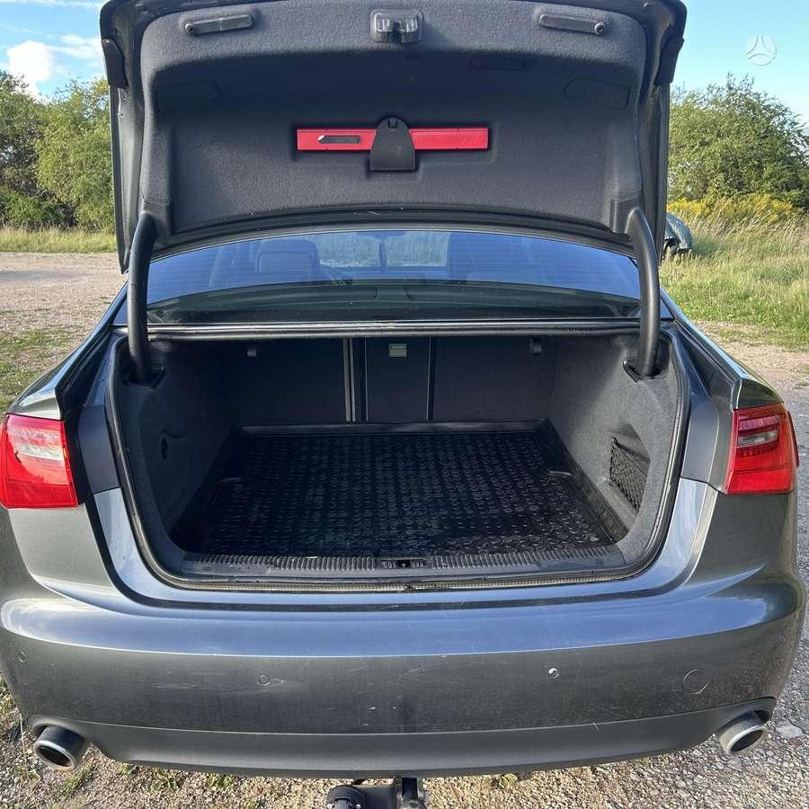 Grey Audi A6 2012 in Vilnius, with an engine capacity of 2.97 L and mileage of 320 thousand km for 9400 €, photo 6 on AUTOMOTO.COM.LV