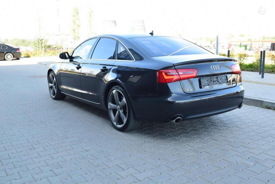 Grey Audi A6 2012 in Vilnius, with an engine capacity of 2.97 L and mileage of 292 thousand km for 9500 €, photo 6 on AUTOMOTO.COM.LV