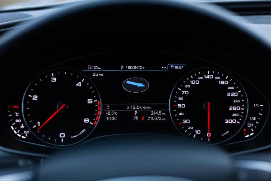 Pelēks Audi A6 2013 Rīga, ar dzinēja tilpumu 3.00 L un nobraukumu 215 tūkst. km par 11995 €, foto 32 vietnē AUTOMOTO.COM.LV