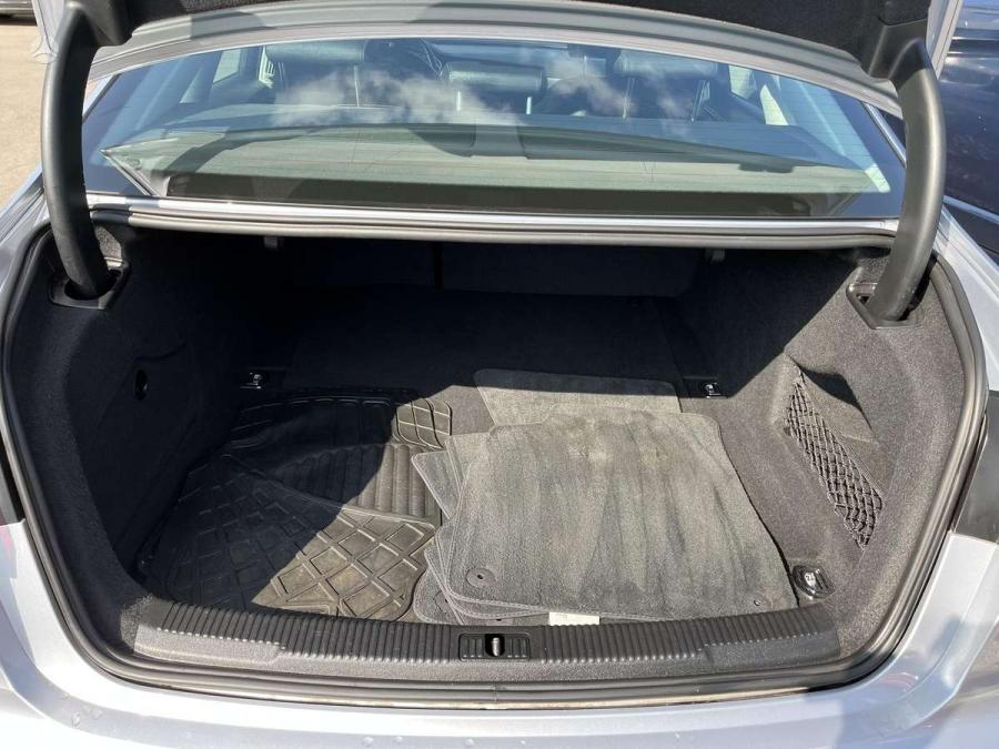 Pelēks Audi A6 2015 Šauļi, ar dzinēja tilpumu 1.97 L un nobraukumu 230 tūkst. km par 10900 €, foto 17 vietnē AUTOMOTO.COM.LV
