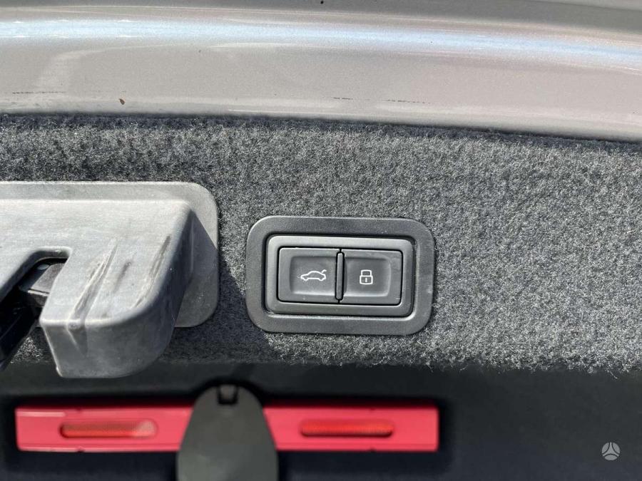 Pelēks Audi A6 2015 Šauļi, ar dzinēja tilpumu 1.97 L un nobraukumu 230 tūkst. km par 10900 €, foto 18 vietnē AUTOMOTO.COM.LV