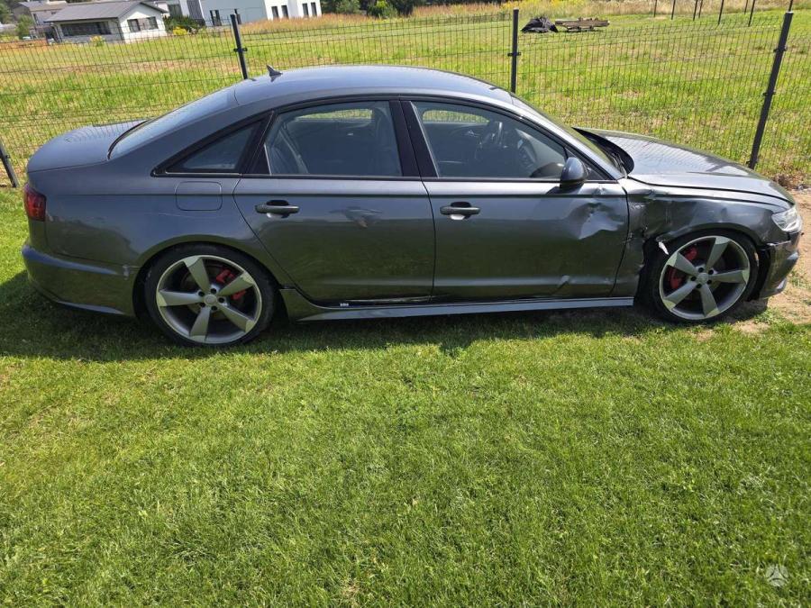 Grey Audi A6 2015 in Vilnius, with an engine capacity of 2.97 L and mileage of 330 thousand km for 9900 €, photo 6 on AUTOMOTO.COM.LV