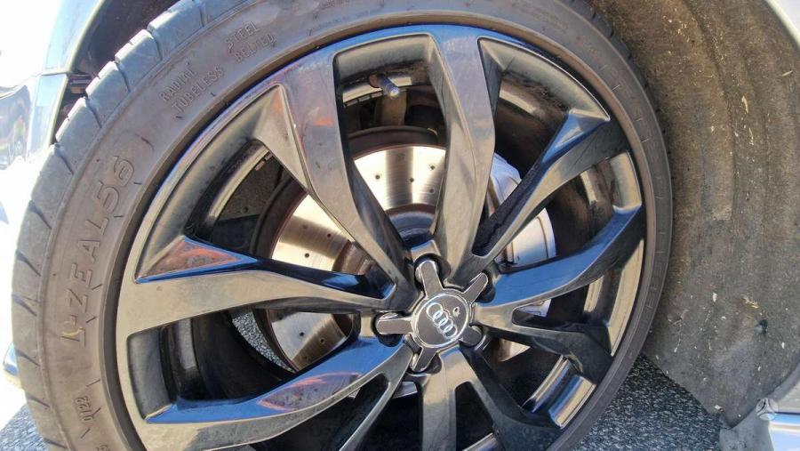 Grey Audi A6 2016 in Klaipeda, with an engine capacity of 3.00 L and mileage of 183 thousand km for 20300 €, photo 17 on AUTOMOTO.COM.LV