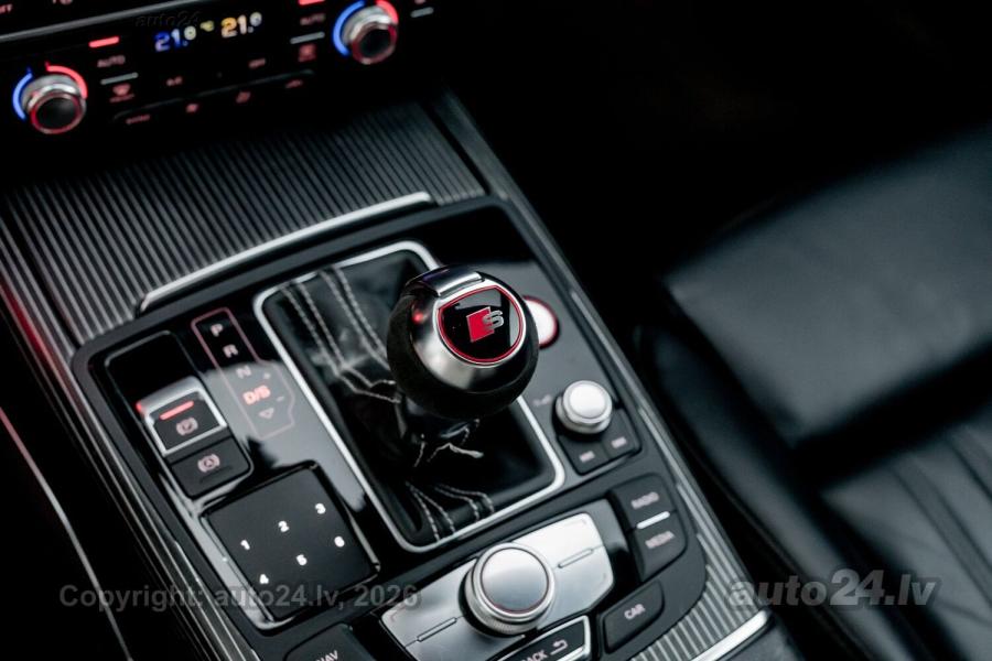Pelēks Audi A6 2016 Pērnava, ar dzinēja tilpumu 3.00 L un nobraukumu 196 tūkst. km par 18999 €, foto 20 vietnē AUTOMOTO.COM.LV