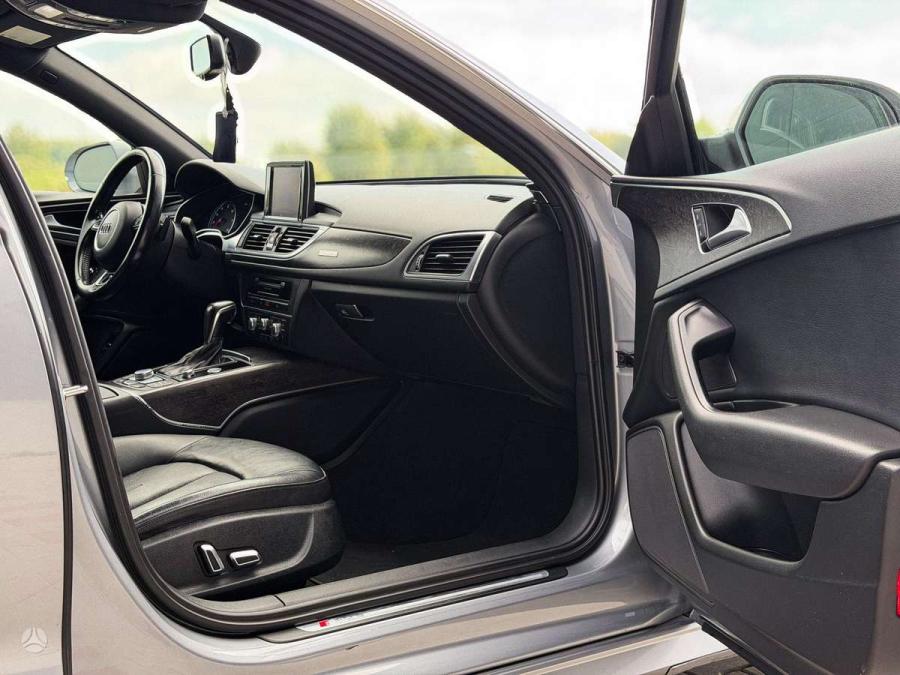 Grey Audi A6 2017 in Siauliai, with an engine capacity of 2.00 L and mileage of 261 thousand km for 11750 €, photo 25 on AUTOMOTO.COM.LV