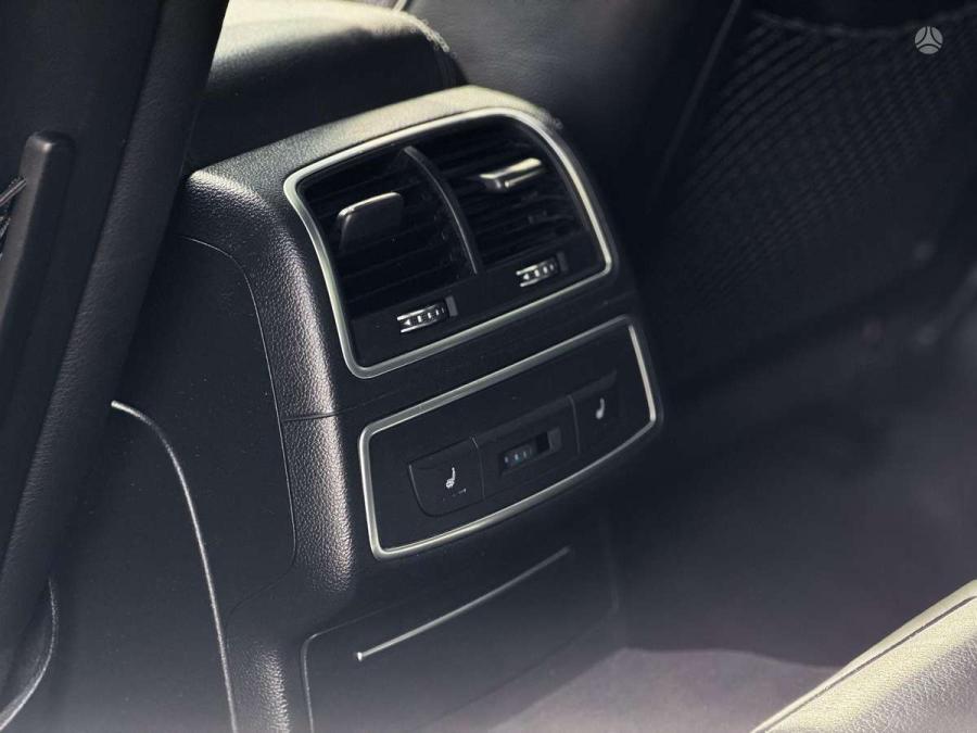 Grey Audi A6 2017 in Siauliai, with an engine capacity of 2.00 L and mileage of 261 thousand km for 11750 €, photo 29 on AUTOMOTO.COM.LV
