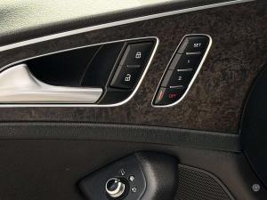 Grey Audi A6 2017 in Siauliai, with an engine capacity of 2.00 L and mileage of 261 thousand km for 11750 €, photo 32 on AUTOMOTO.COM.LV