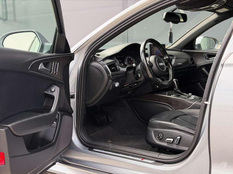 Grey Audi A6 2017 in Siauliai, with an engine capacity of 2.00 L and mileage of 261 thousand km for 11750 €, photo 37 on AUTOMOTO.COM.LV